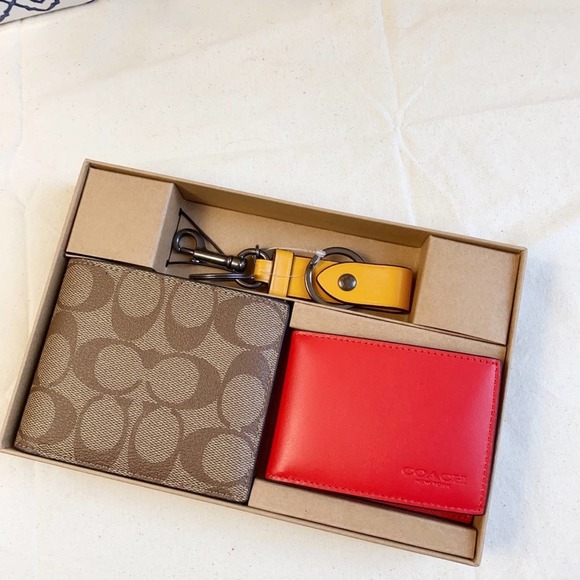 Coach | Bags | Coach Boxed 3 In Wallet Gift Set In Colorblock Signature ...